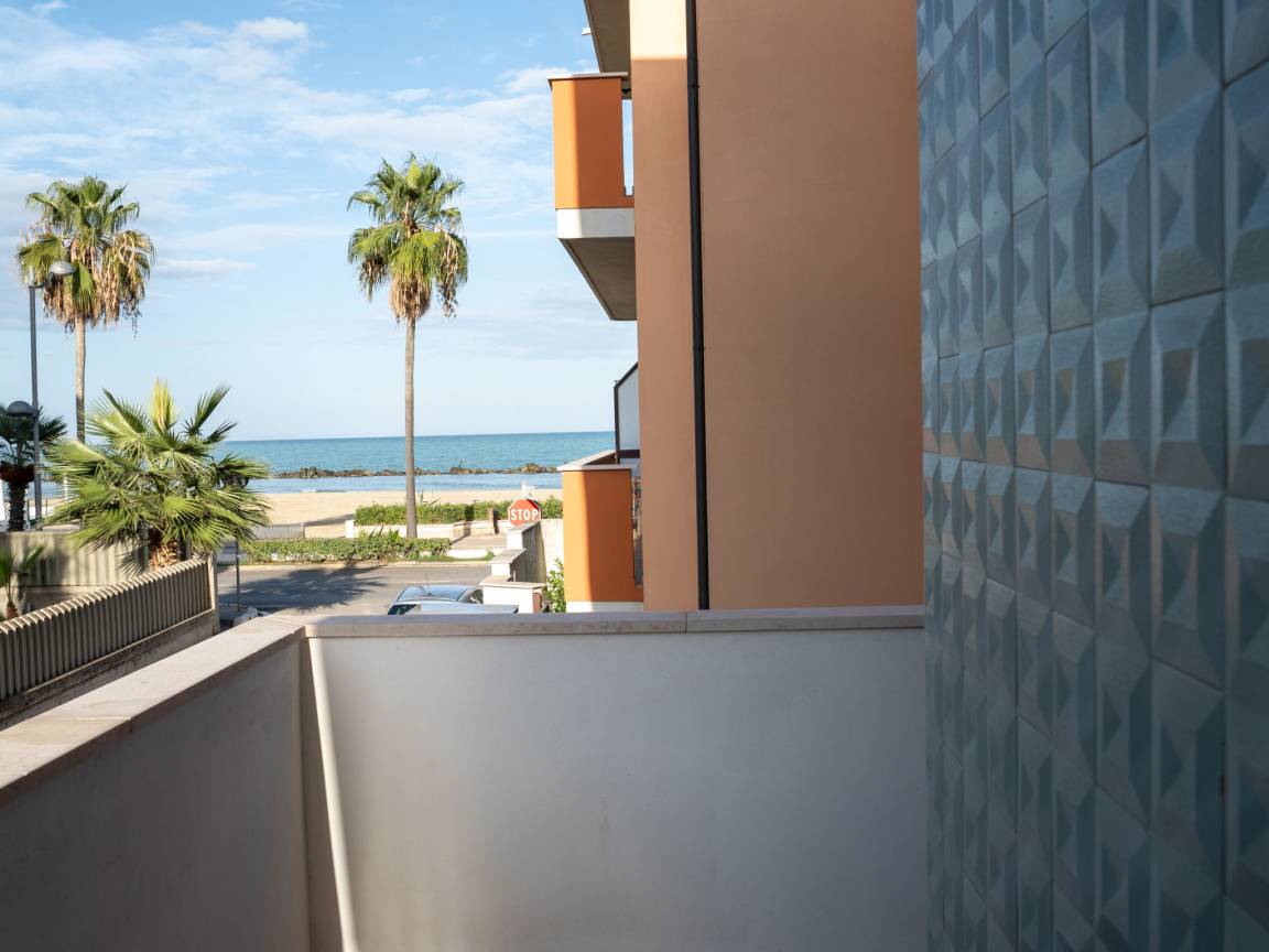 110 M² Apartment ∙ 3 Bedrooms ∙ 7 Guests - Pescara