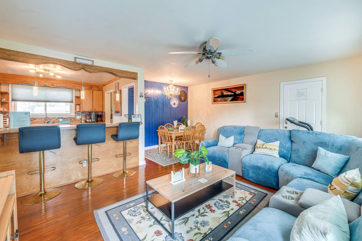 101 M² House ∙ 3 Bedrooms ∙ 6 Guests - Chester, VA