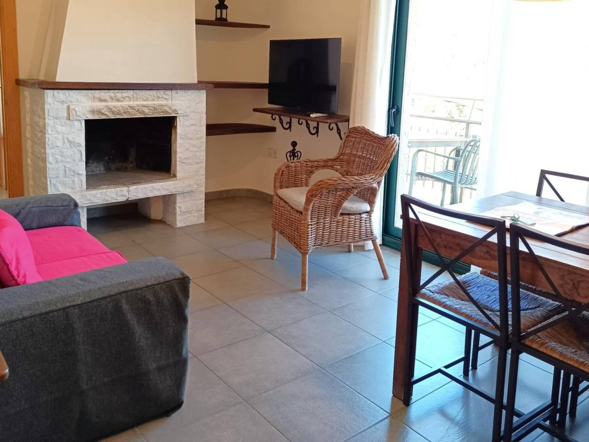 58 M² Apartamento ∙ 3 Habitaciones ∙ 6 Huéspedes - Montseny