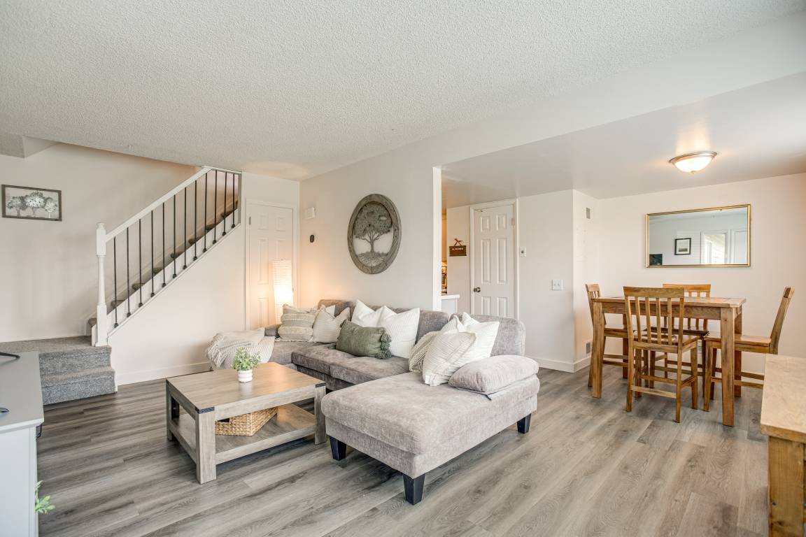 111 M² Apartment ∙ 2 Bedrooms ∙ 4 Guests - Barnum - Denver
