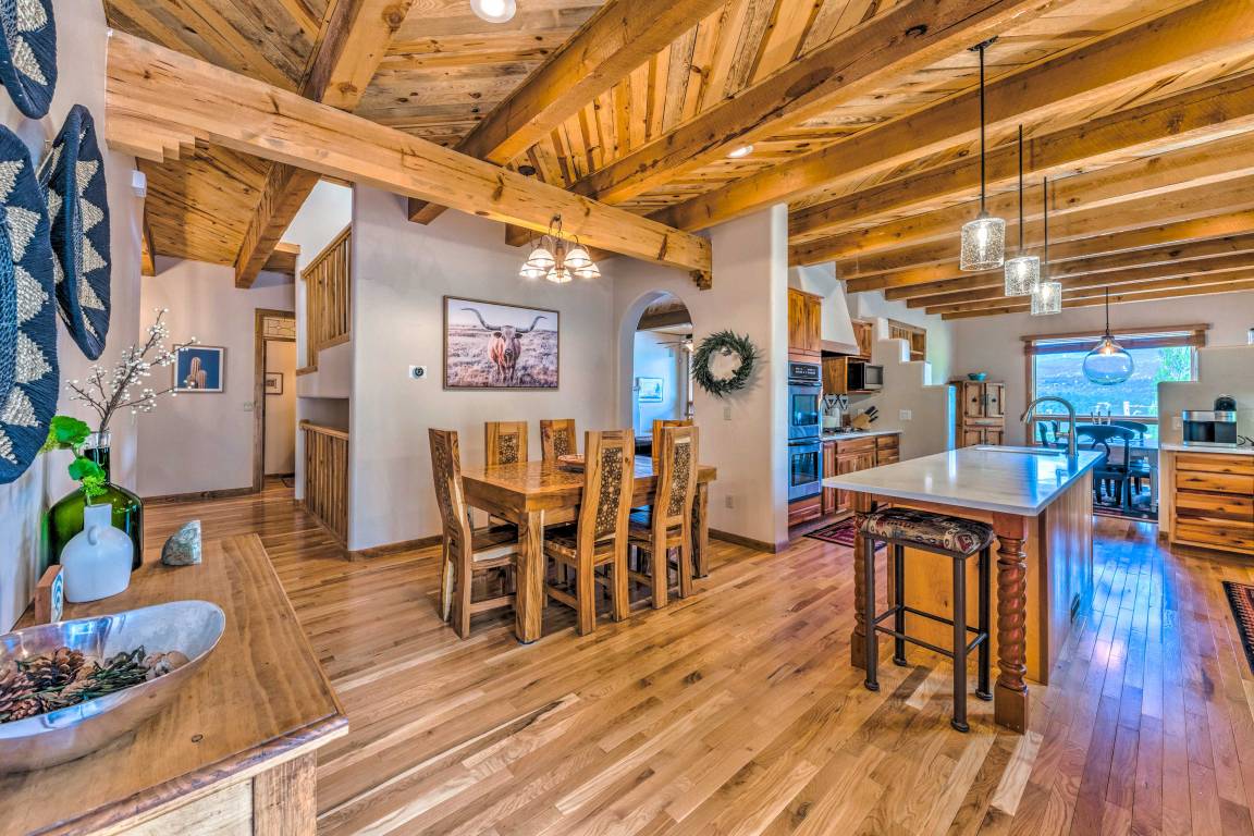 444 M² House ∙ 6 Bedrooms ∙ 14 Guests - Ruidoso, NM