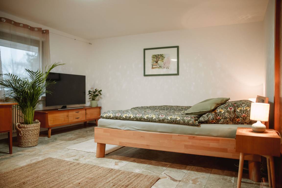 76 M² Ferienwohnung ∙ 2 Schlafzimmer ∙ 3 Gäste - Bretzfeld