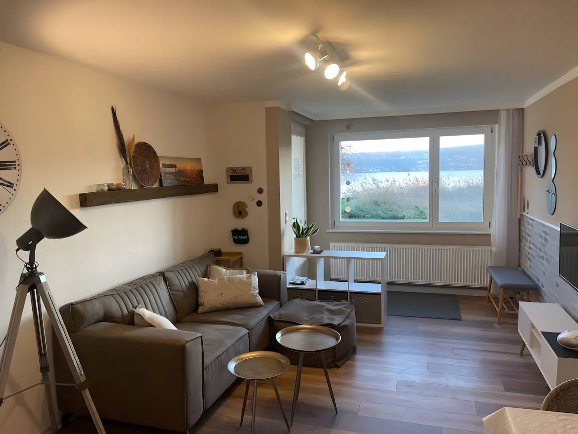 50 M² Ferienwohnung ∙ 1 Schlafzimmer ∙ 2 Gäste - Reichenau