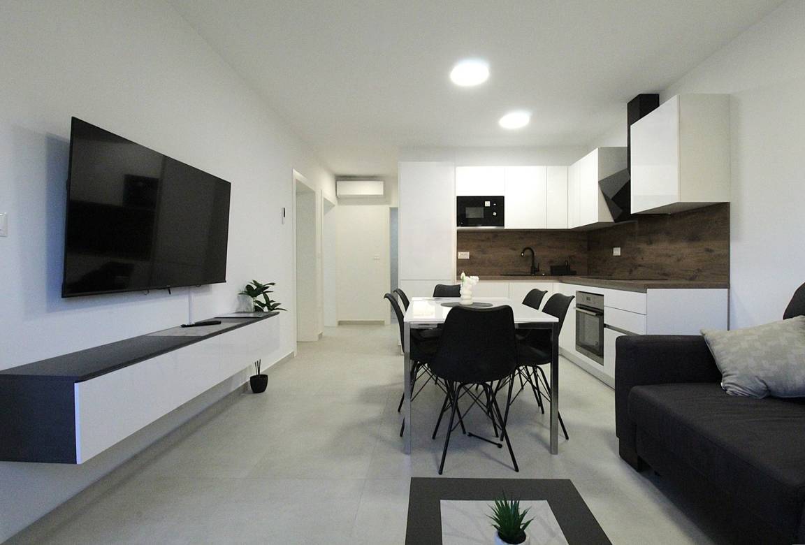 65 M² Apartamento ∙ 2 Habitaciones ∙ 6 Huéspedes - Piran