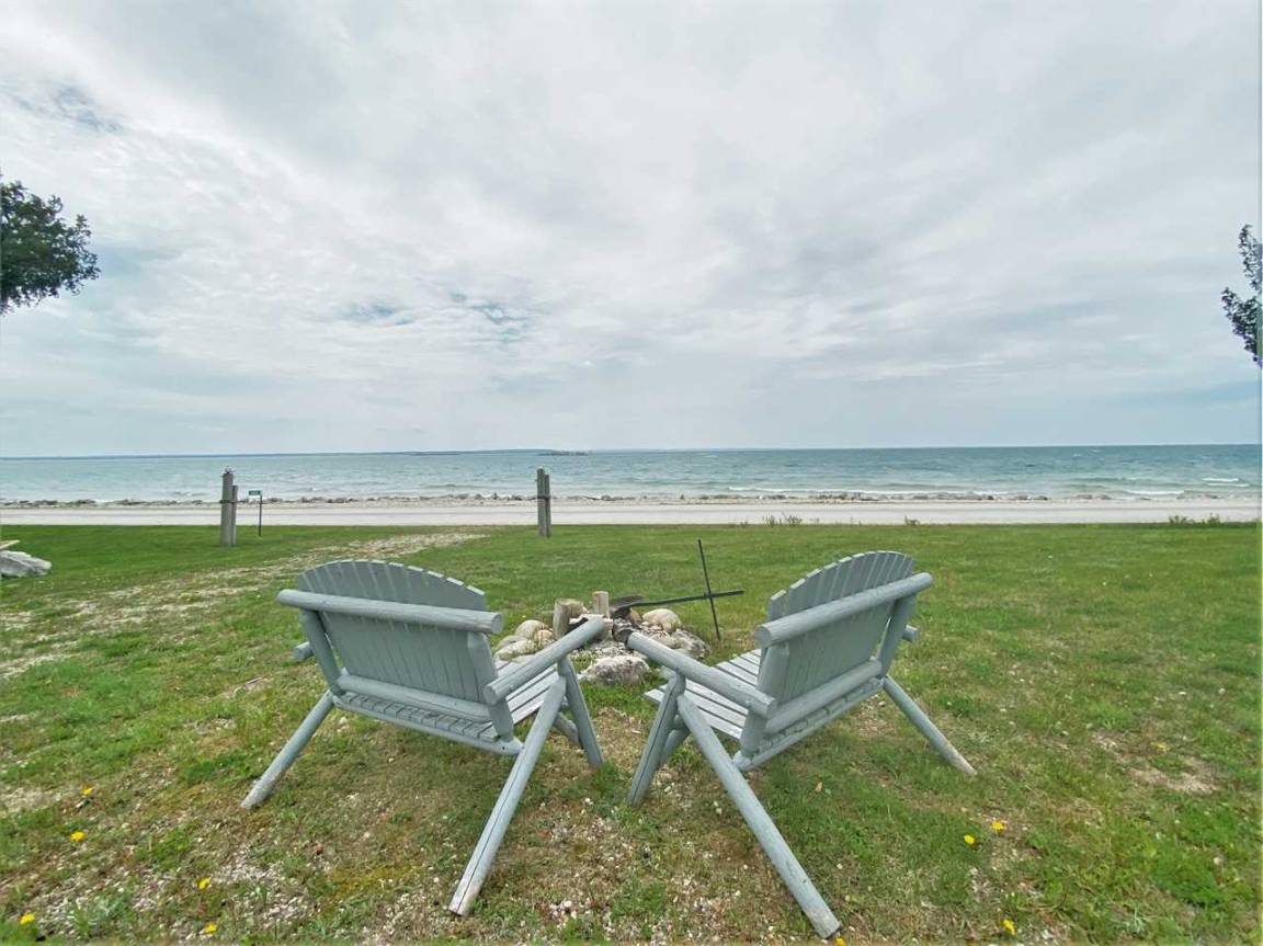 139 M² House ∙ 3 Bedrooms ∙ 6 Guests - Straits State Park, St Ignace