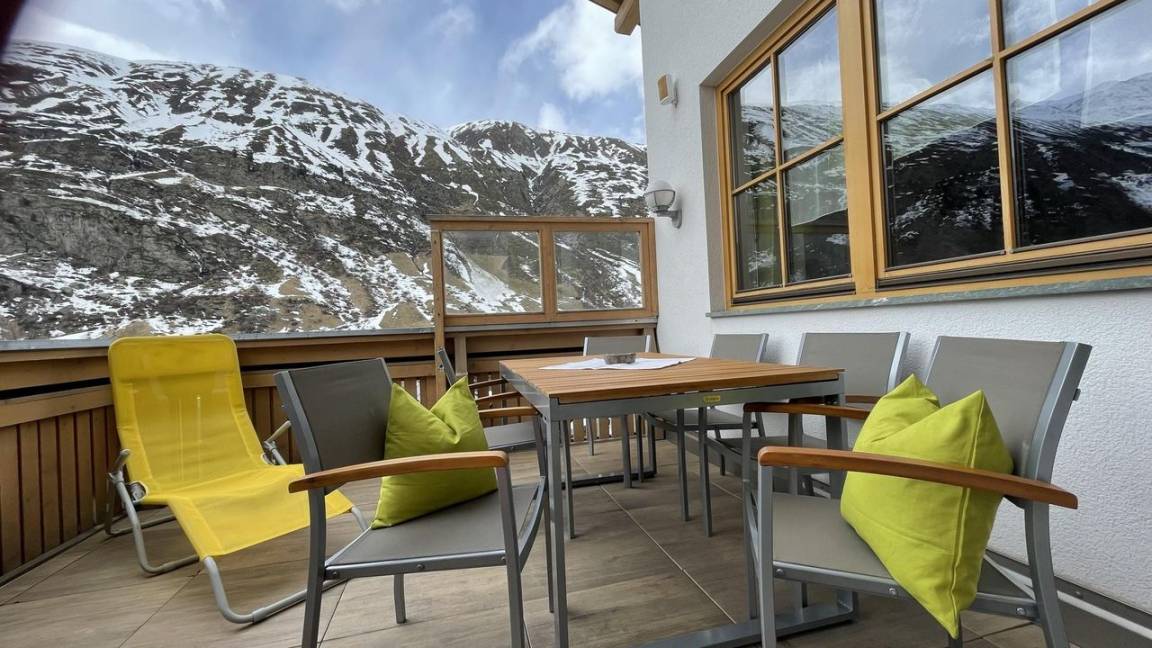 126 M² Apartment ∙ 3 Bedrooms ∙ 7 Guests - Obergurgl