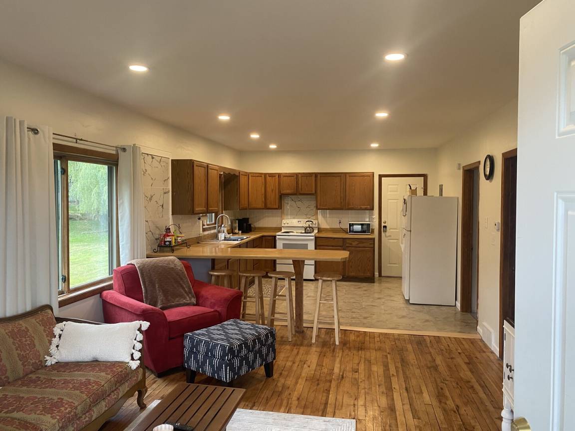 93 M² House ∙ 2 Bedrooms ∙ 3 Guests - Iron Mountain, MI