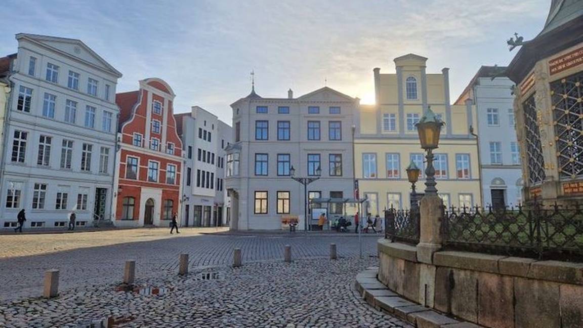 200 M² Apartamento ∙ 6 Habitaciones ∙ 16 Huéspedes - Wismar