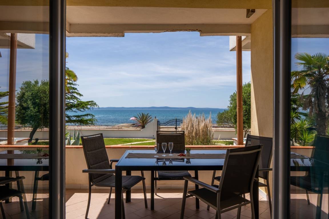 38 M² Apartment ∙ 1 Bedroom ∙ 3 Guests - Vir