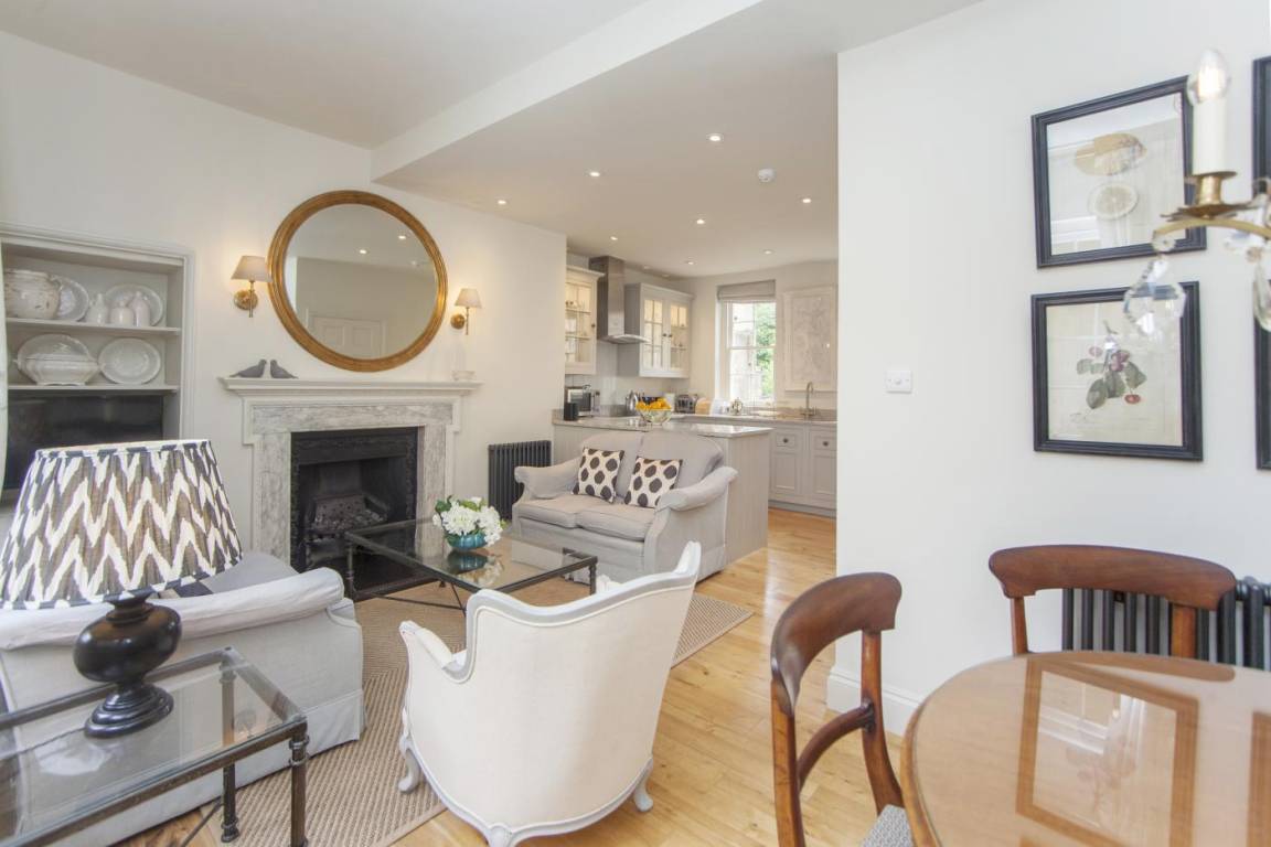 Cottage ∙ 3 Bedrooms ∙ 5 Guests - Bath