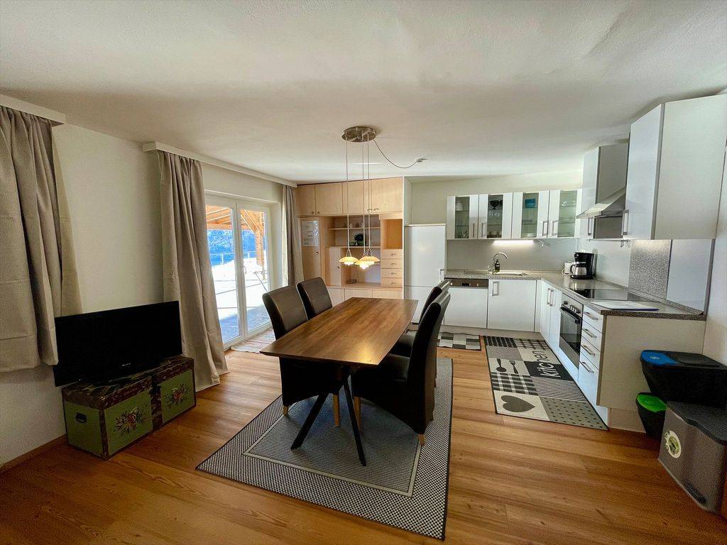 75 M² Ferienwohnung ∙ 2 Schlafzimmer ∙ 5 Gäste - Mondsee