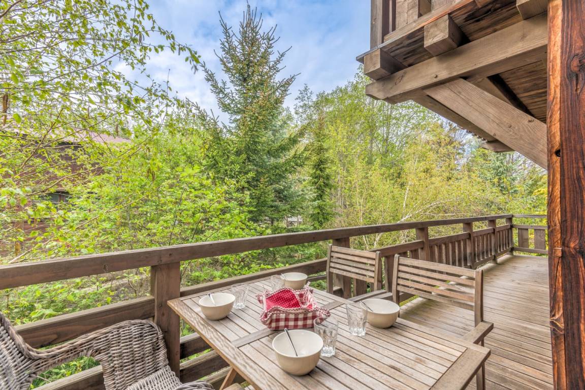 170 M² Chalet ∙ 4 Bedrooms ∙ 8 Guests - Megève