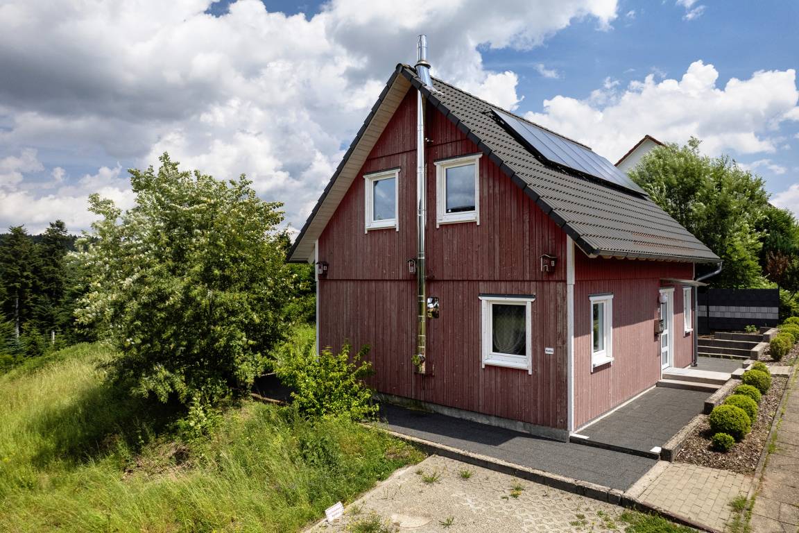 87 M² Ferienhaus ∙ 2 Schlafzimmer ∙ 7 Gäste - Alpirsbach
