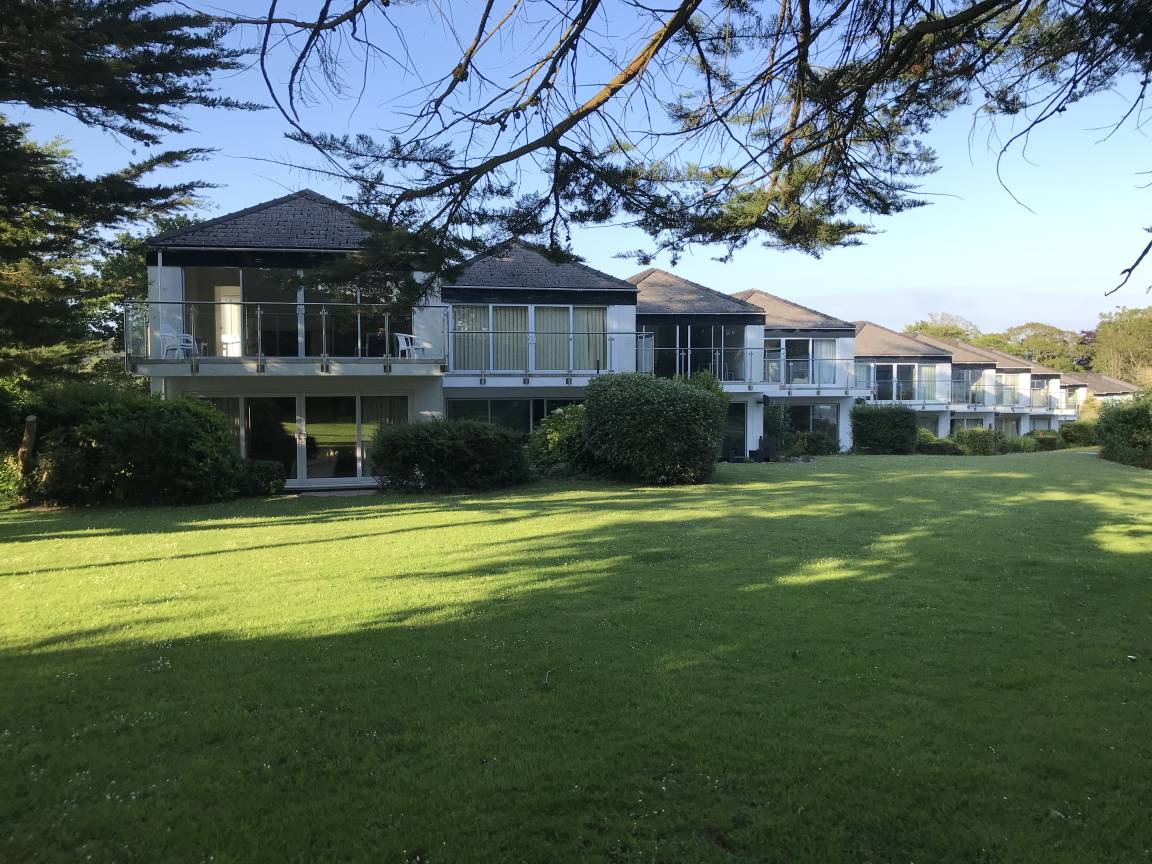 Mökki ∙ 2 Makuuhuonetta ∙ 5 Vierasta - Saundersfoot
