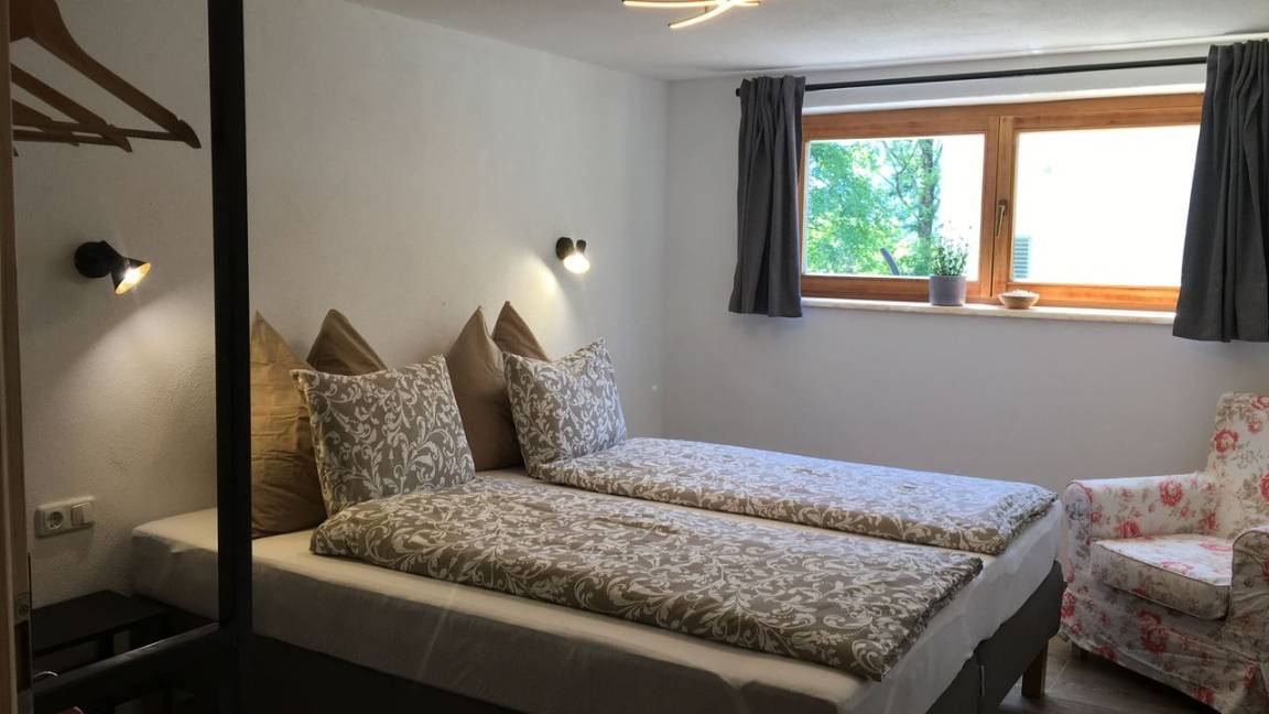 65 M² Ferienwohnung ∙ 2 Schlafzimmer ∙ 6 Gäste - Bad Goisern am Hallstättersee