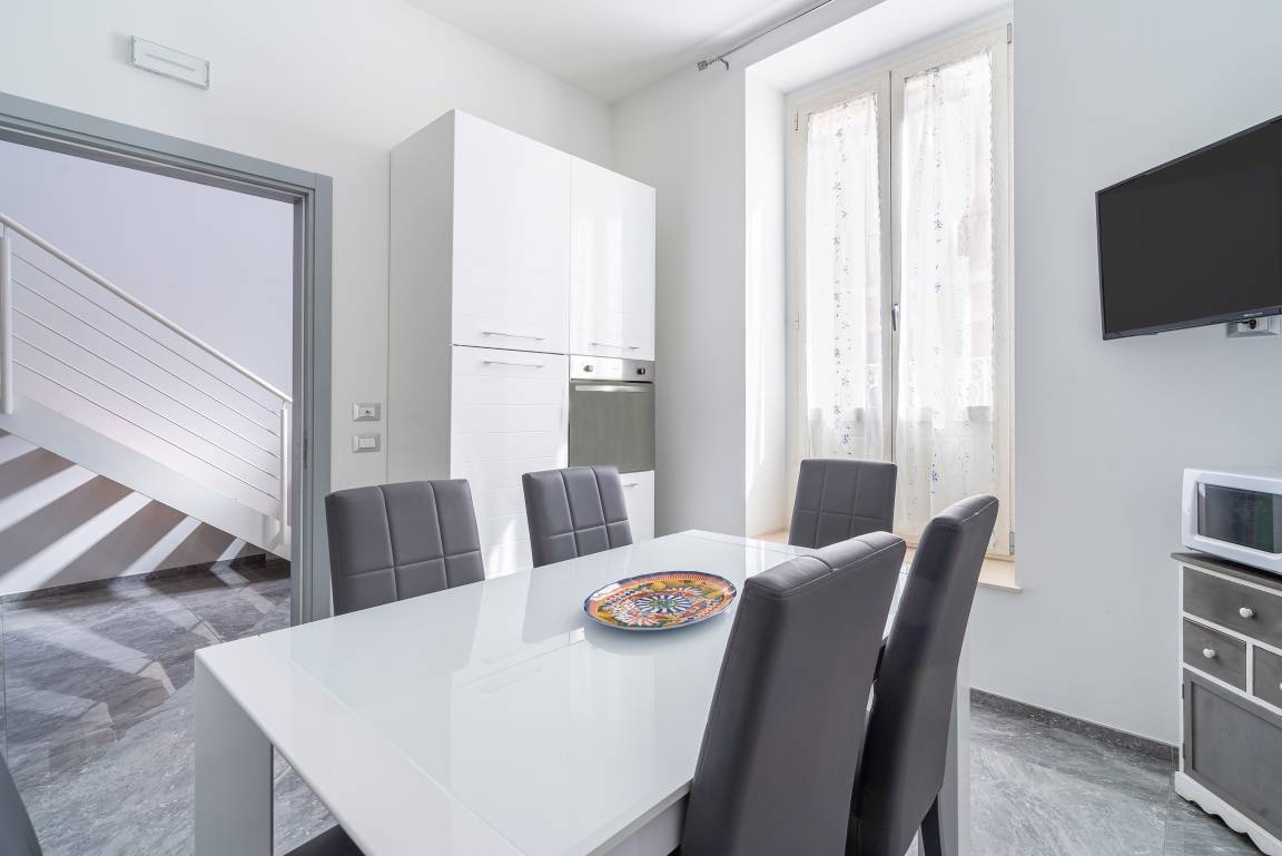 100 M² Huis ∙ 3 Slaapkamers ∙ 7 Gasten - Avola