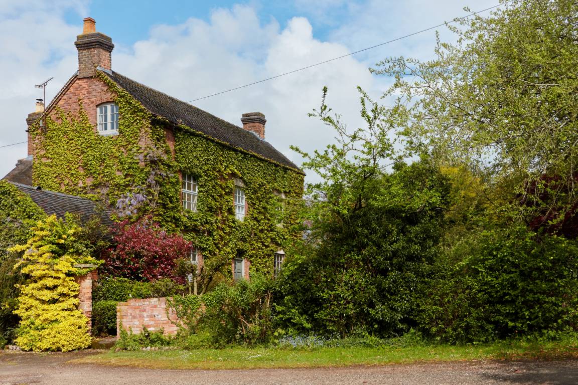 300 M² Cottage ∙ 5 Bedrooms ∙ 10 Guests - Derby