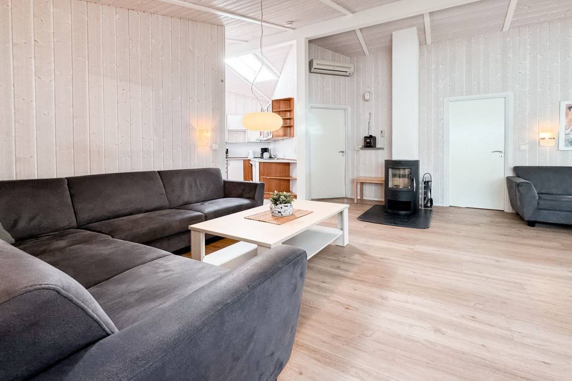 121 M² House ∙ 6 Bedrooms ∙ 12 Guests - Lübeck