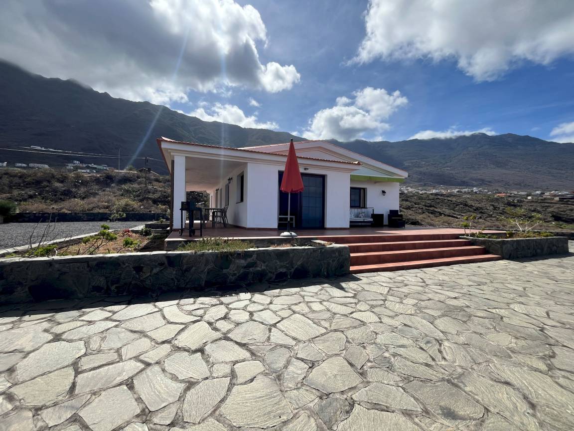 96 M² House ∙ 3 Bedrooms ∙ 6 Guests - El Hierro