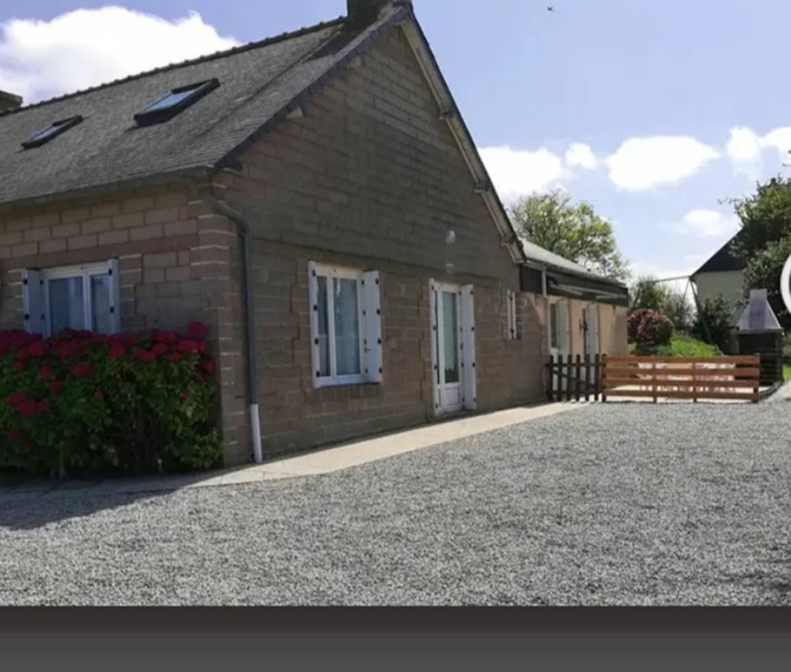 180 M² Maison De Vacances ∙ 6 Chambres ∙ 10 Personnes - Lamballe