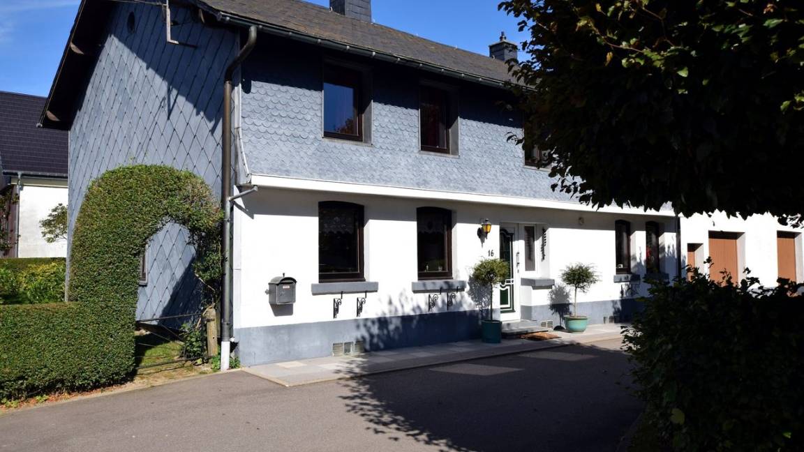 130 M² Maison De Vacances ∙ 4 Chambres ∙ 8 Personnes - Montjoie
