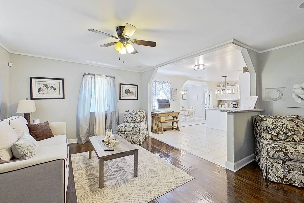 House ∙ 3 Bedrooms ∙ 6 Guests - Lake Gaston