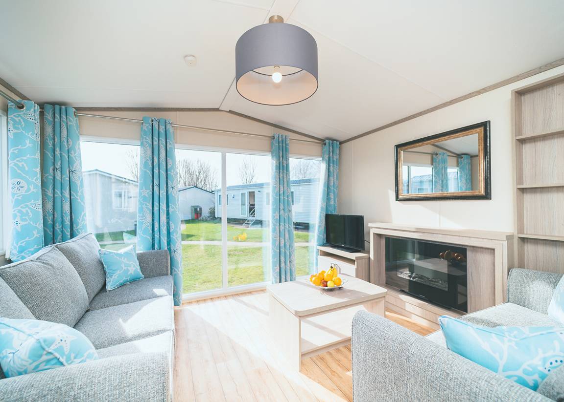 Caravan ∙ 3 Bedrooms ∙ 6 Guests - North Wales