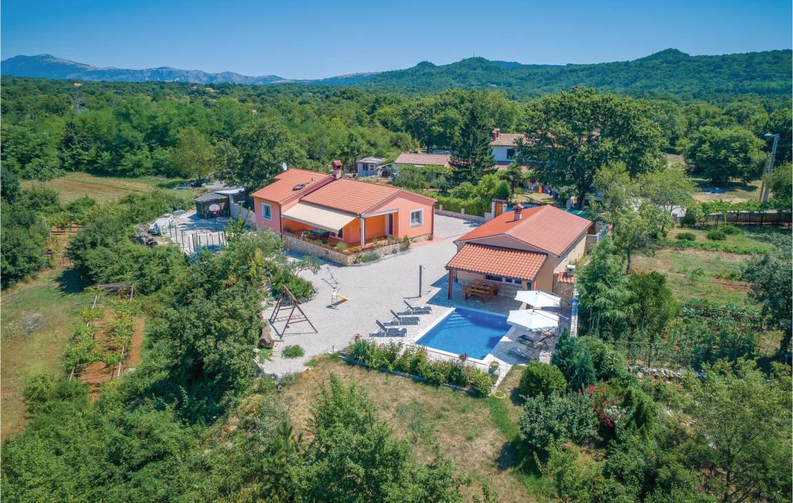 180 M² Ferienhaus ∙ 3 Schlafzimmer ∙ 8 Gäste - Rabac