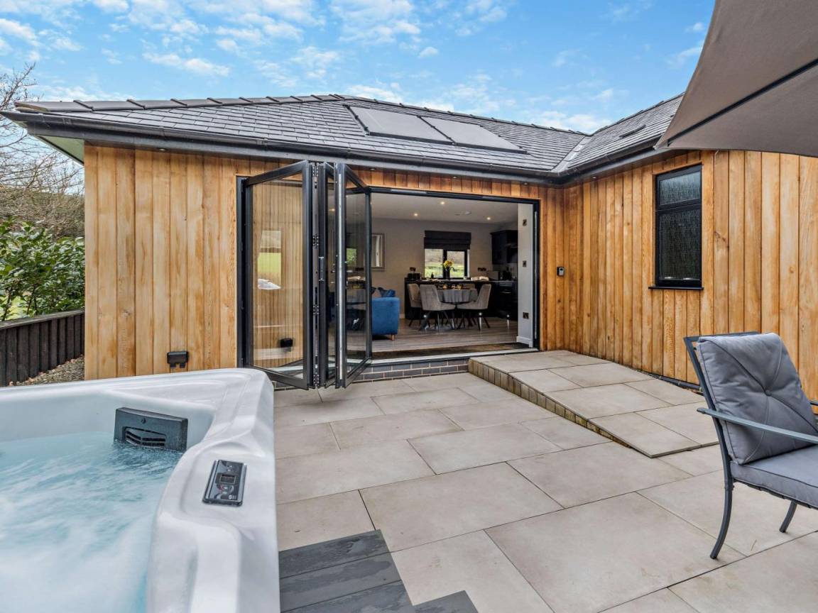 Lodge ∙ 2 Bedrooms ∙ 4 Guests - Herefordshire