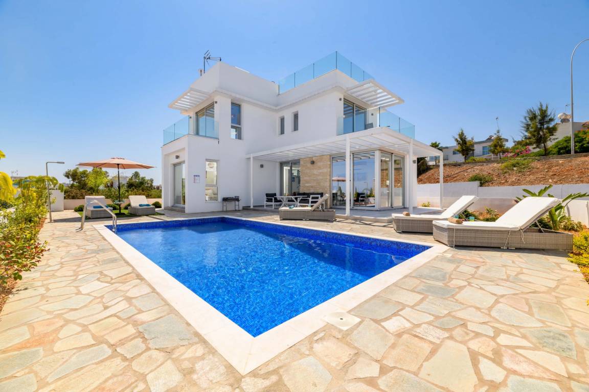 180 M² Villa ∙ 3 Habitaciones ∙ 6 Huéspedes - Ayia Napa
