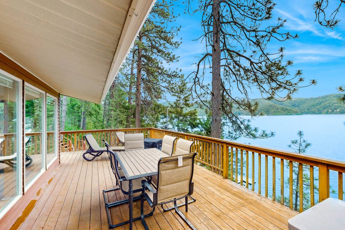137 M² House ∙ 1 Bedroom ∙ 8 Guests - Loon Lake, WA