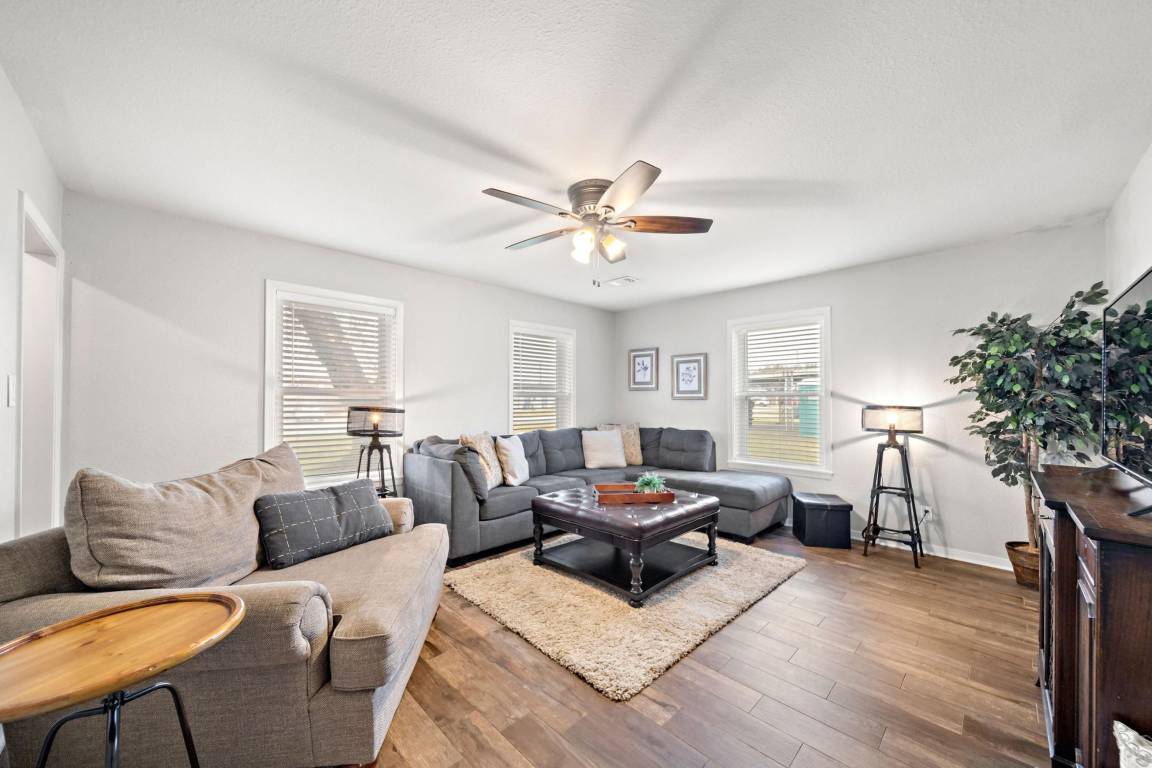 House ∙ 3 Bedrooms ∙ 7 Guests - Pasadena, TX