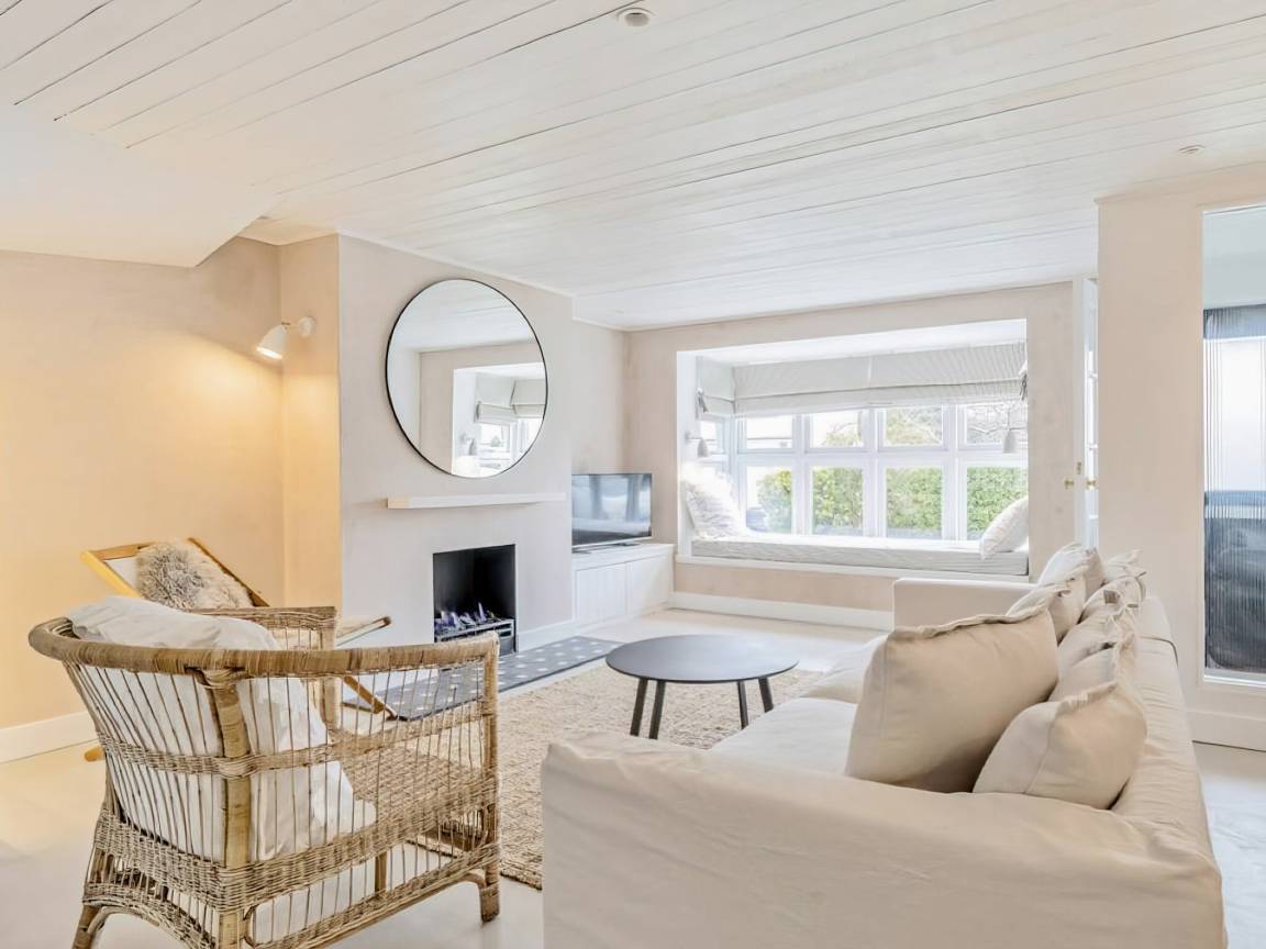 Cottage ∙ 3 Bedrooms ∙ 4 Guests - West Wittering