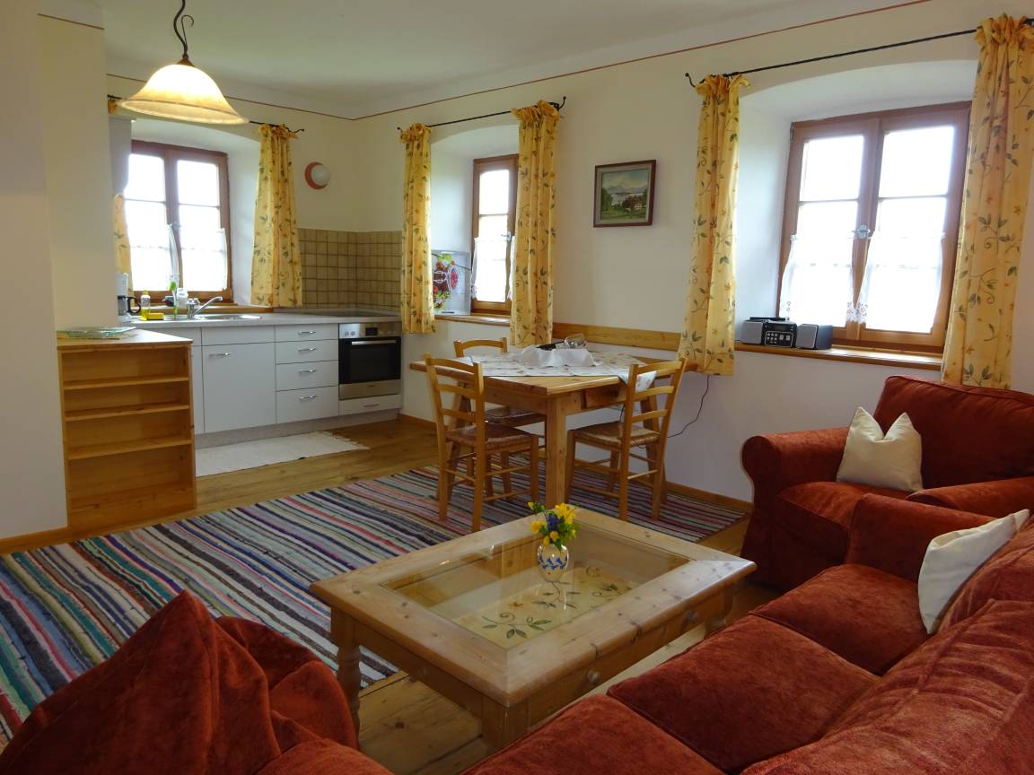 52 M² Ferienwohnung ∙ 4 Gäste - Breitbrunn am Chiemsee