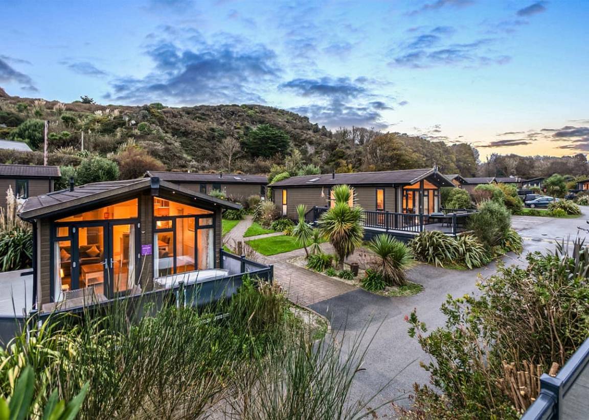 Chalet ∙ 4 Bedrooms ∙ 8 Guests - Porthleven