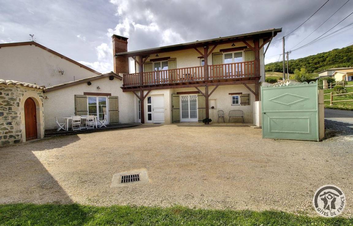 95 M² Gîte ∙ 3 Chambres ∙ 6 Personnes - Rhône