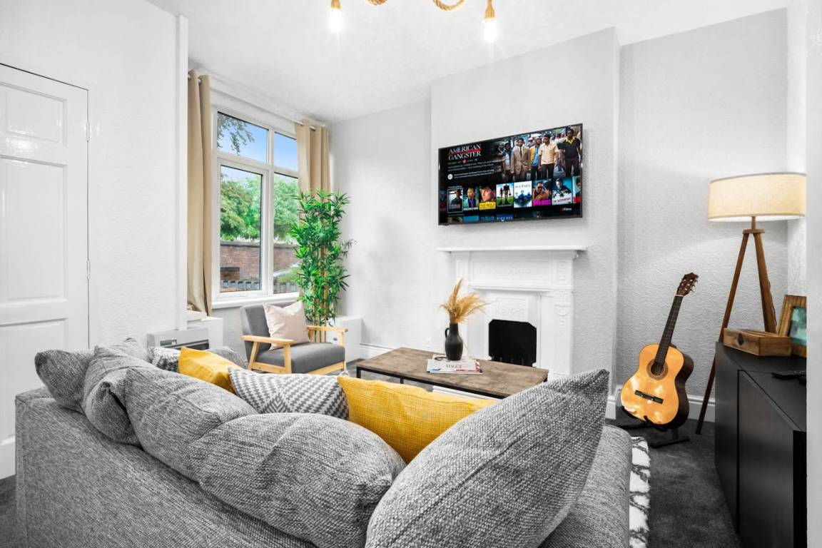 186 M² House ∙ 3 Bedrooms ∙ 6 Guests - Warwickshire
