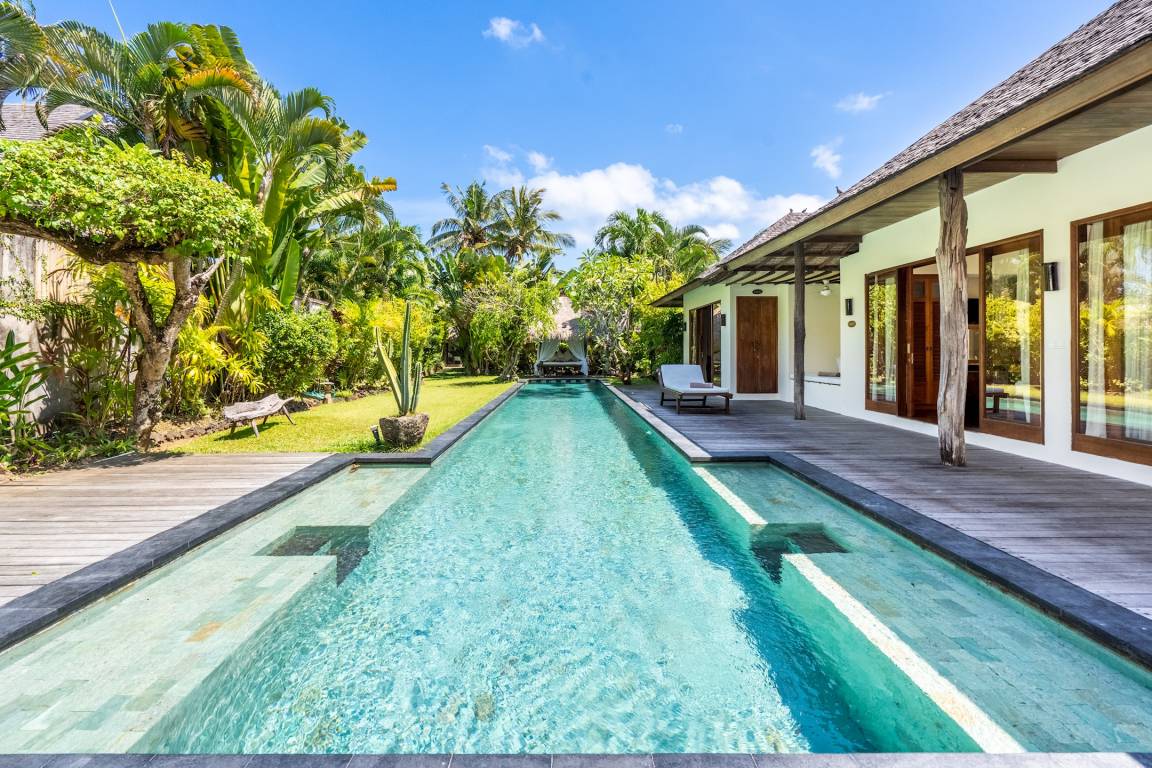 200 M² Villa ∙ 5 Bedrooms ∙ 10 Guests - Bali