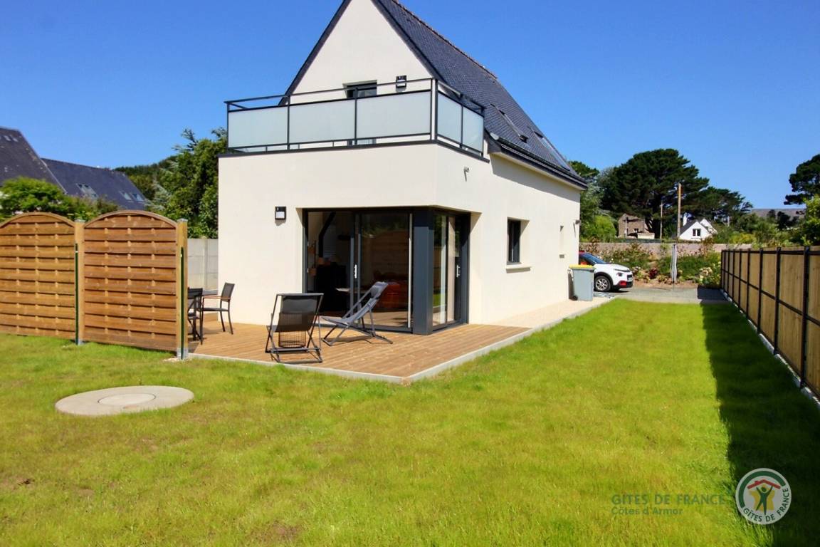 108 M² Gîte ∙ 2 Chambres ∙ 4 Personnes - Trégastel