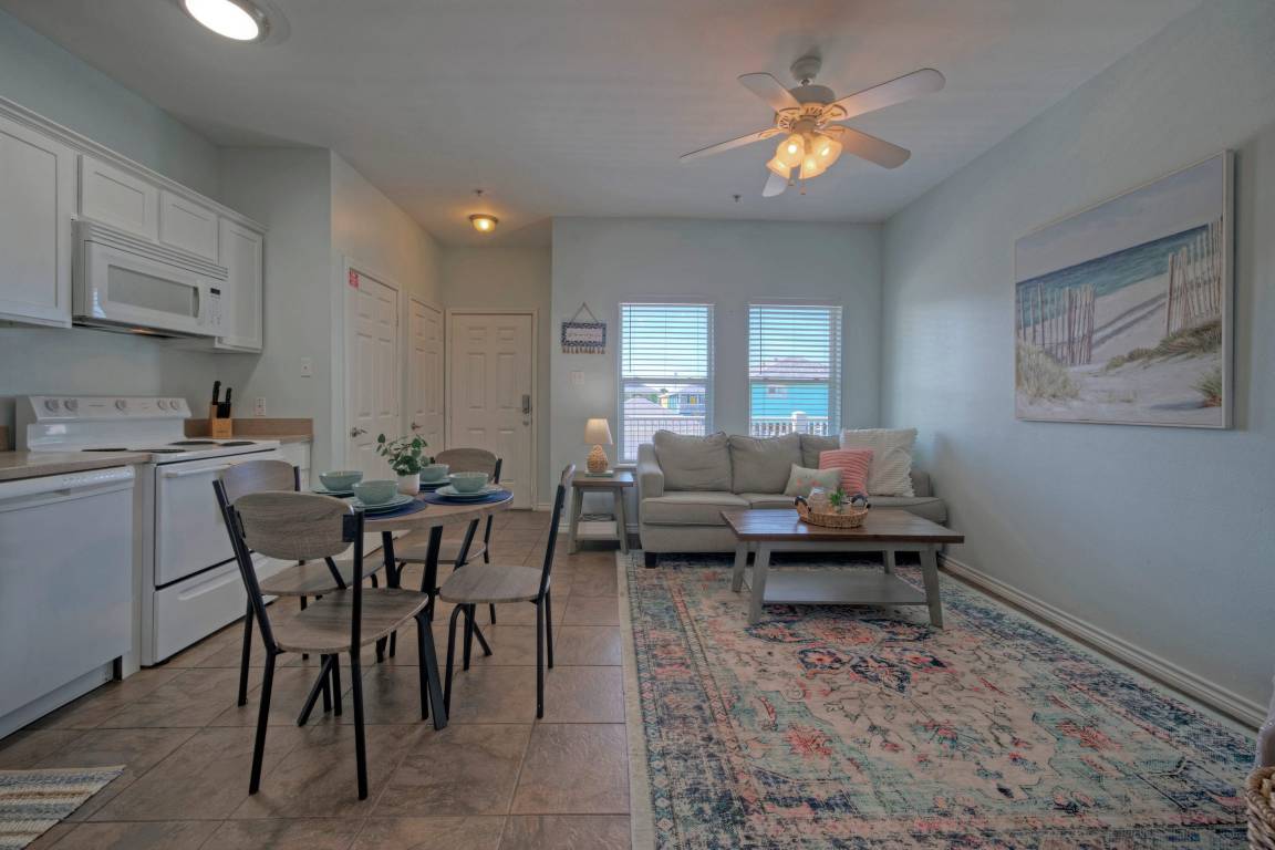 1393 M² House ∙ 3 Bedrooms ∙ 14 Guests - Port Aransas, TX