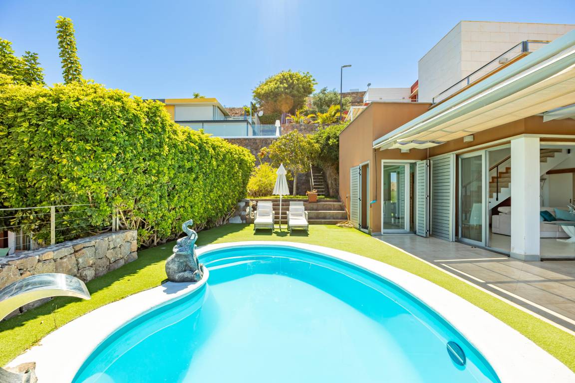 100 M² Villa ∙ 2 Bedrooms ∙ 4 Guests - Playa del Inglés