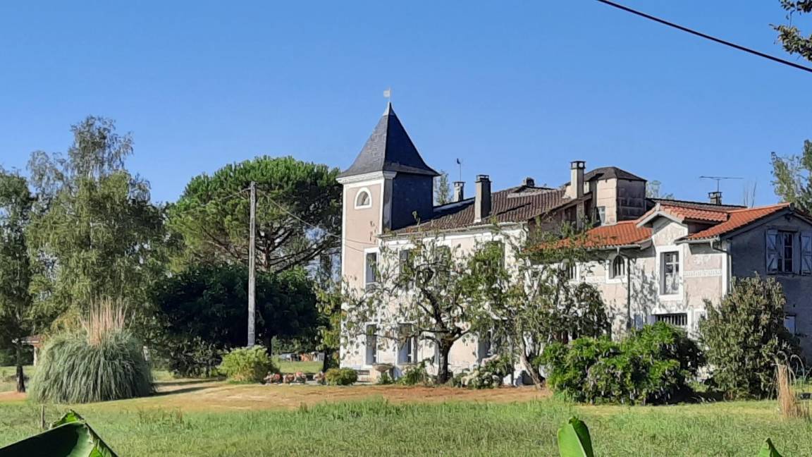 144 M² Gîte ∙ 5 Chambres ∙ 9 Personnes - Haute-Garonne