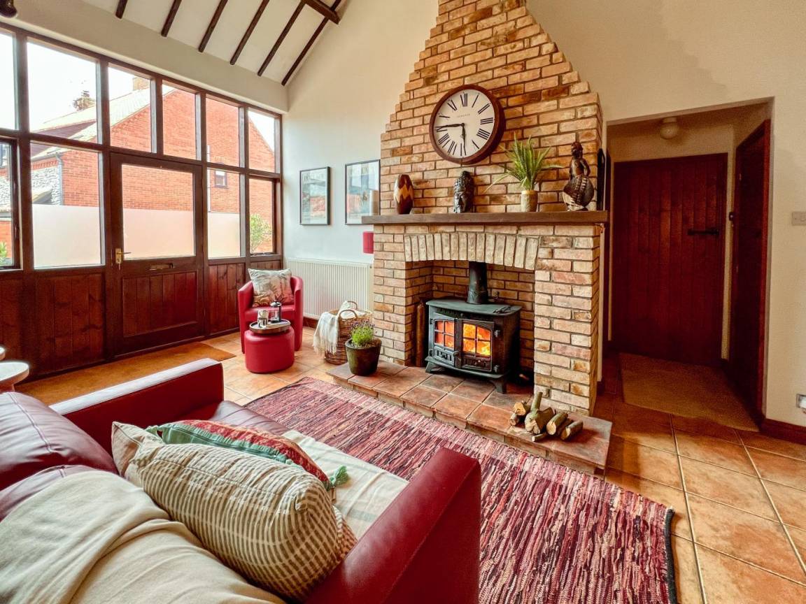 코티지 (자연 속의 작은 별장) ∙ 침실 3개 ∙ 게스트 6명 - 홀트