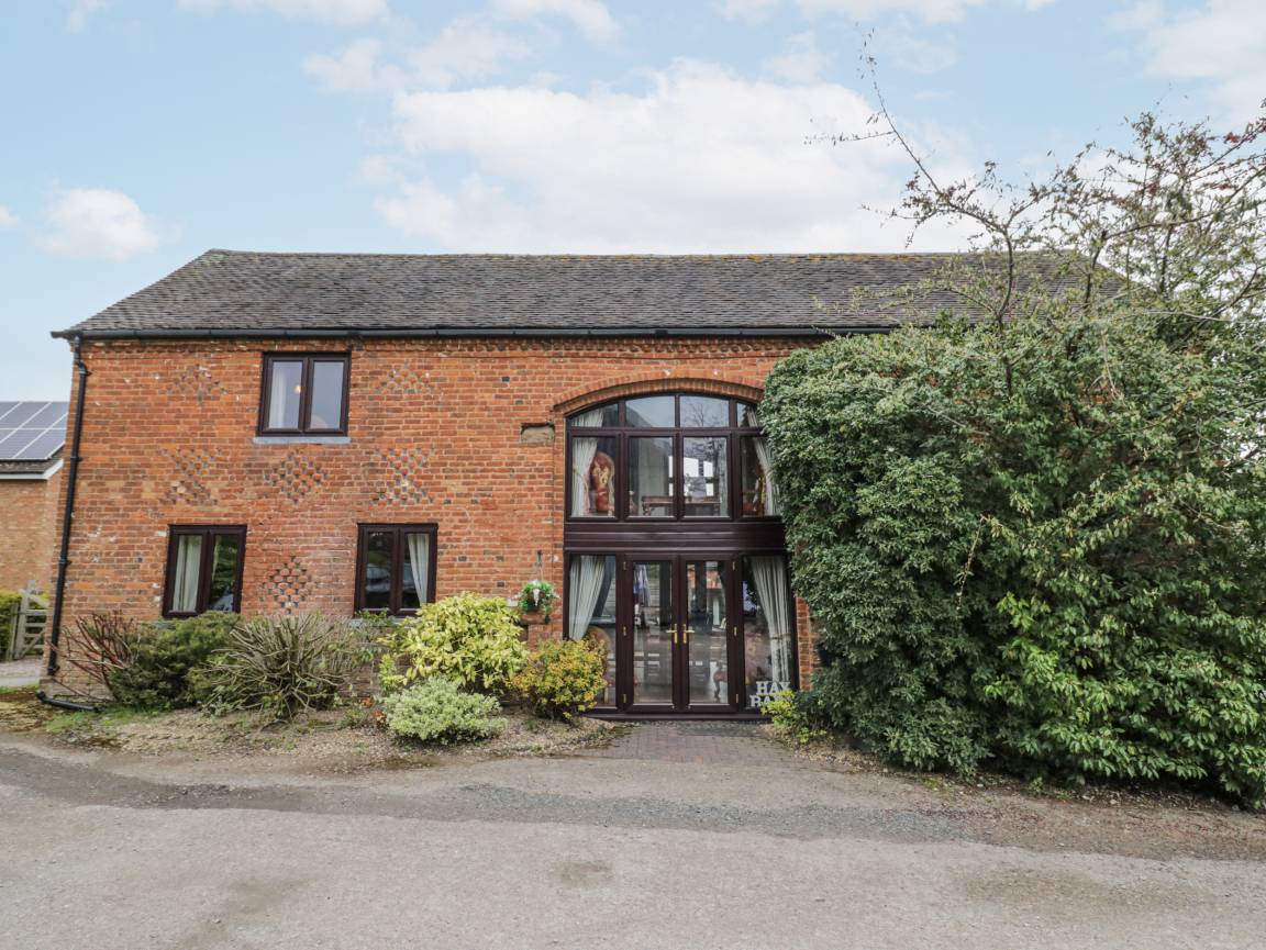 Cottage ∙ 4 Bedrooms ∙ 7 Guests - Sutton Coldfield