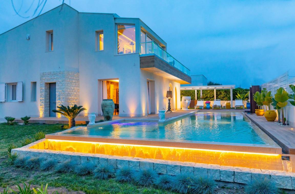 160 M² Villa ∙ 5 Camere Da Letto ∙ 10 Ospiti - Rosolini