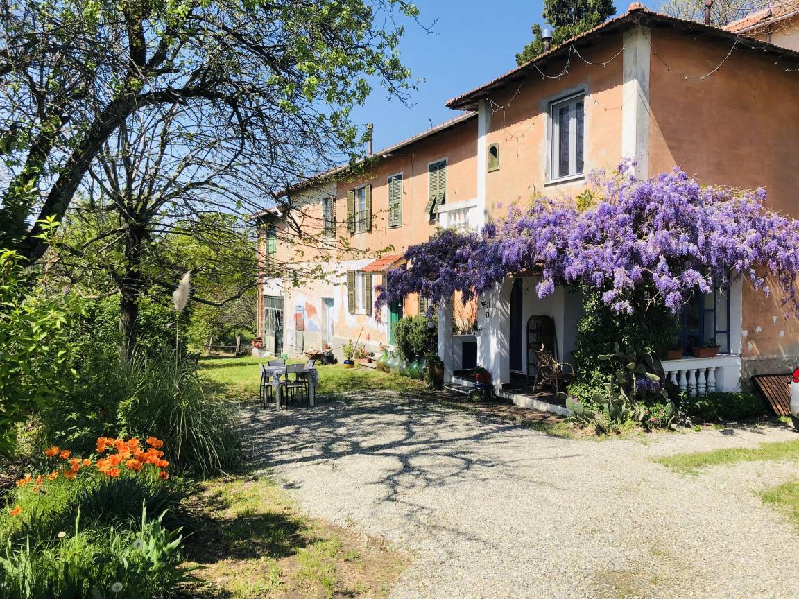 200 M² House ∙ 5 Bedrooms ∙ 25 Guests - Piëmont