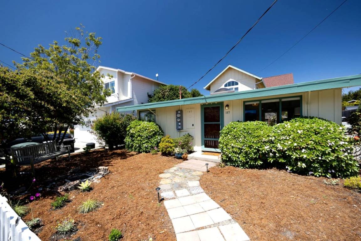 House ∙ 1 Bedroom ∙ 4 Guests - Half Moon Bay, CA