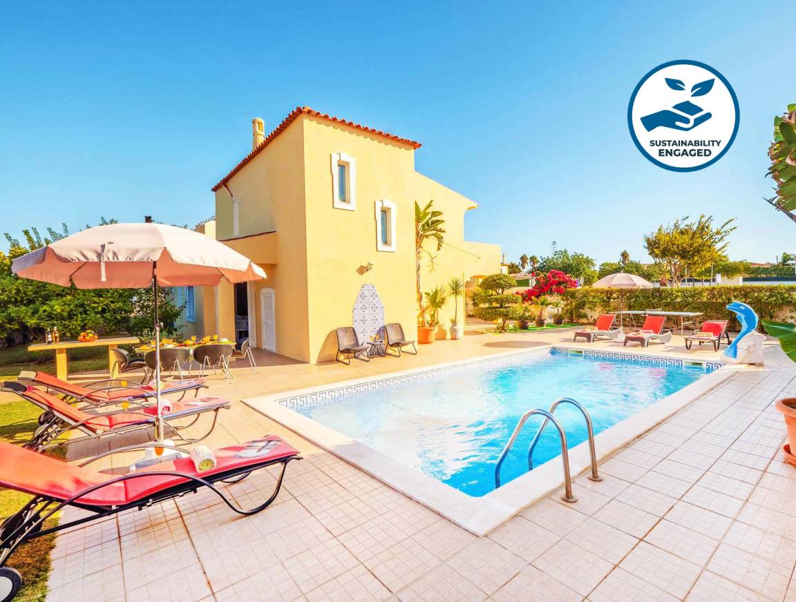 194 M² Villa ∙ 3 Chambres ∙ 8 Personnes - Guia