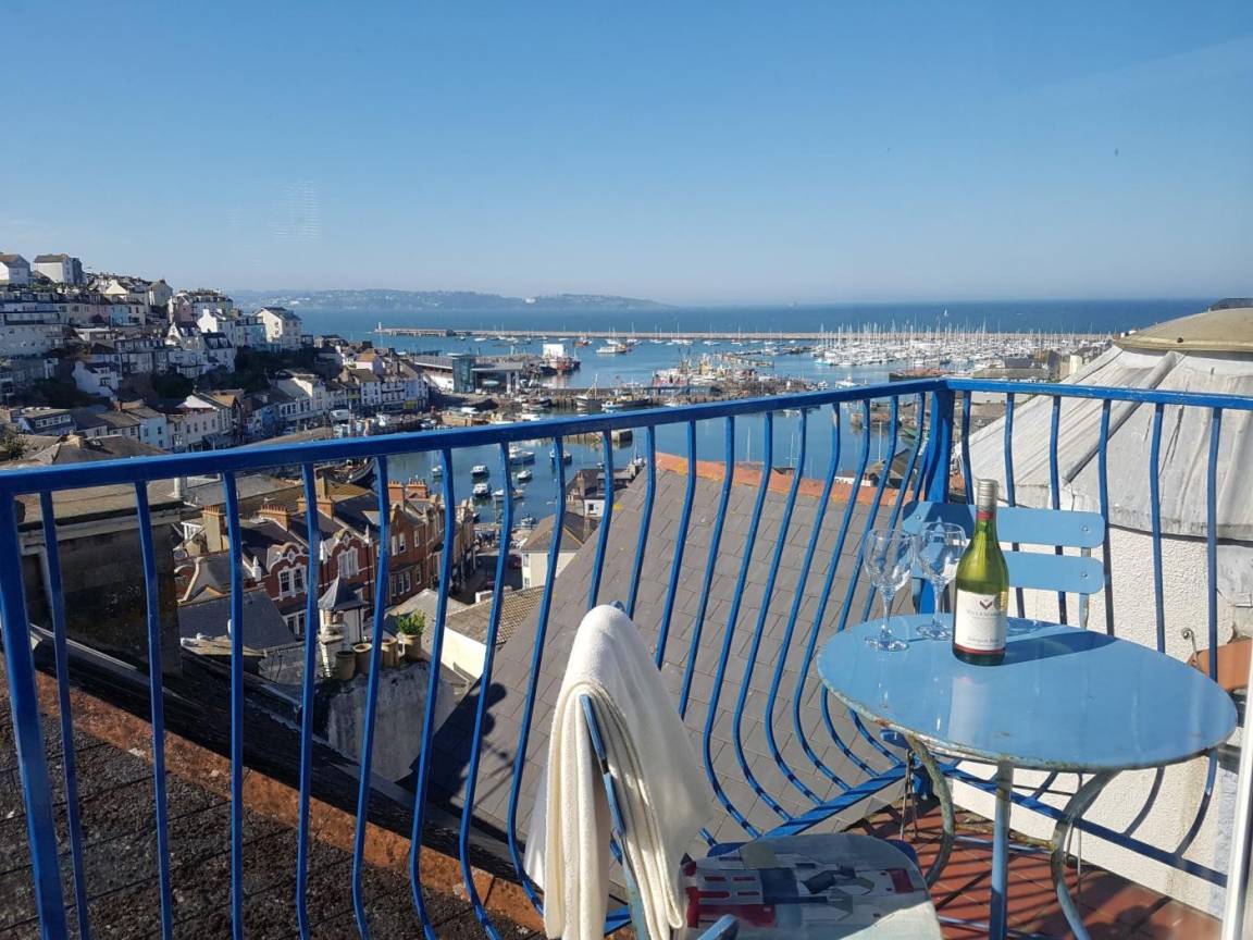 Cottage ∙ 3 Bedrooms ∙ 6 Guests - Brixham