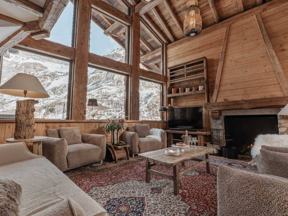 290 M² Chalet ∙ 5 Bedrooms ∙ 8 Guests - Val-d'Isère